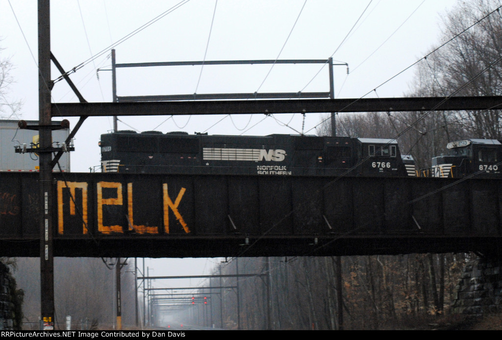 NS SD60M 6766 trails on 24K